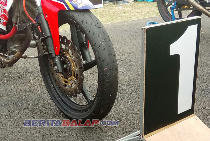 Motoprix 2018 Subang : IRC Fasti Dominasi Seeded MP1-MP2, Menang 2-0