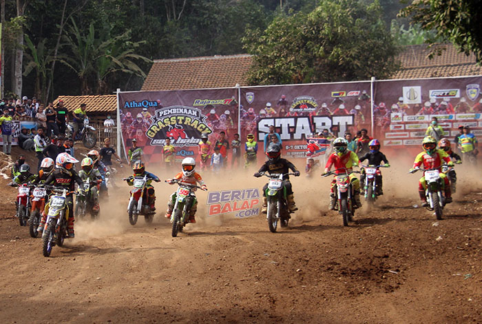 Pembinaan Grasstrack Sapi Balap Athaqua Raja Batu 77 2018 : Perdana ...