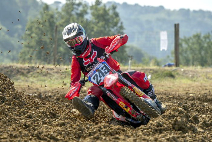 Tim Gajser Keluhkan Start Yang Kurang Maksimal - BeritaBalap.com