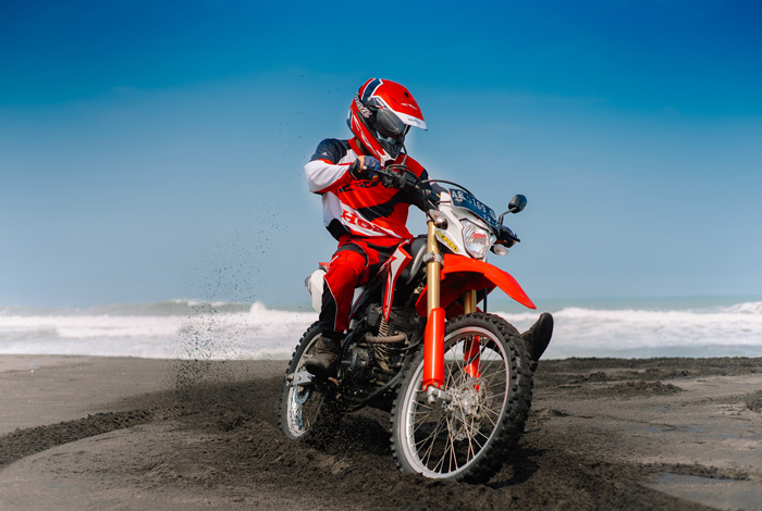 Ini Dia, Teknik Menikung Bersama Motor Kesayangan - BeritaBalap.com