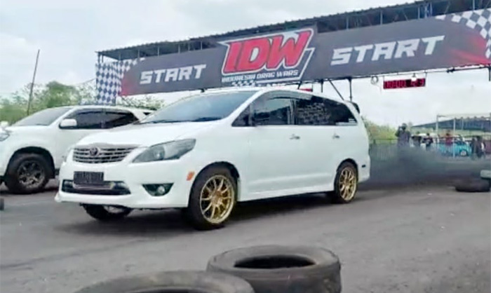 Innova 2KD Tim Pahala Motor Kendal Dominasi Juara Turbo 2WD Non NOS ...