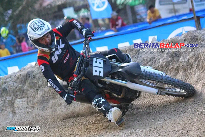 Racikan Husen Bikin Double Podium Di Event Grastrack Sambas Kalimantan Barat !! - BeritaBalap.com