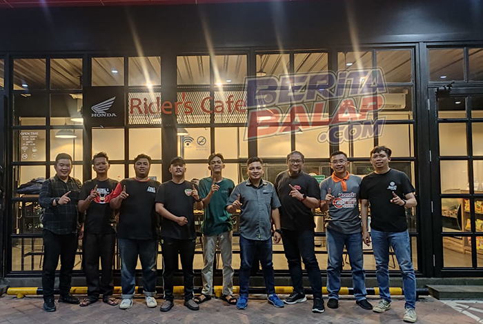 Kopdar Komunitas Honda di MPM Rider Café Surabaya. - BeritaBalap.com Kopdar Komunitas Honda di MPM Rider Café Surabaya. - BeritaBalap.com
