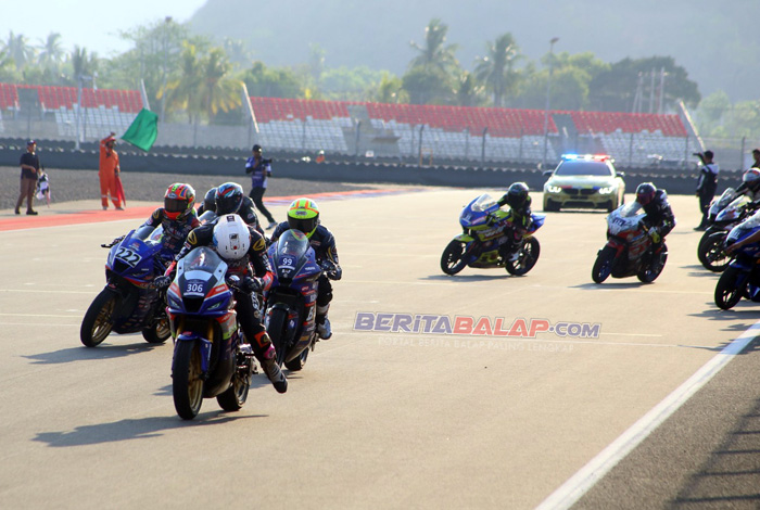 Cerita Seru dan Nikmatnya Balap Ketahanan YEF 2023 Mandalika, Bukan Soal Motor dan Rider Saja ...