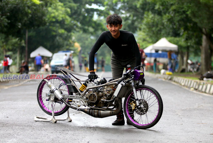 Asep Robot Pastikan Tarung Semua Kelas Open di West Java Drag Bike 2024 Part 2 - BeritaBalap.com
