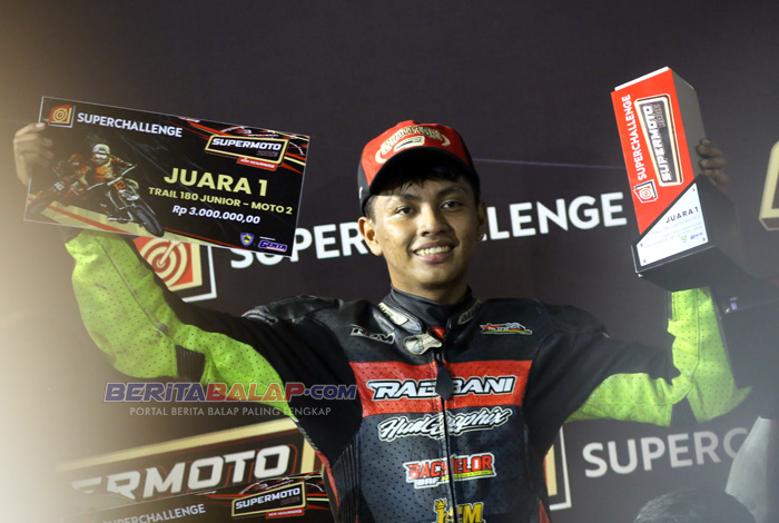 Benaya Farel Raih Dominasi Trail 180 Junior di Superchallange Supermoto 2024 Subang ...