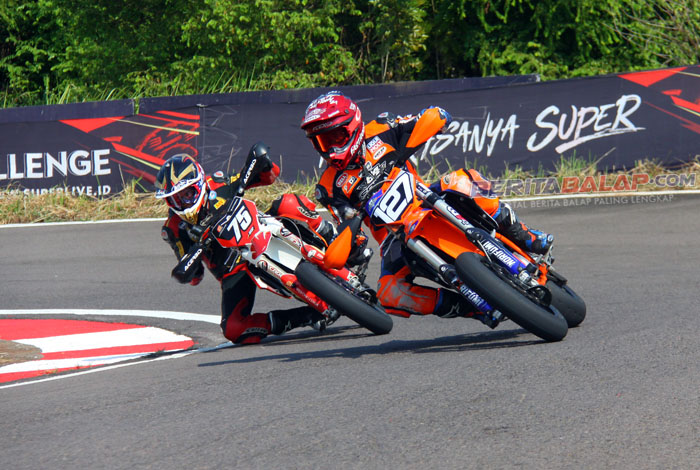 Farudila Adam Kuasai Moto 1 FFA 450 Superchallange Supermoto 2024 ...