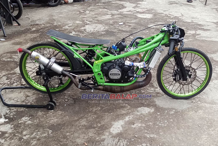 Asep Robot Buktikan Ninja 155 TU SP76 Belum Terkalahkan di SID Final ...